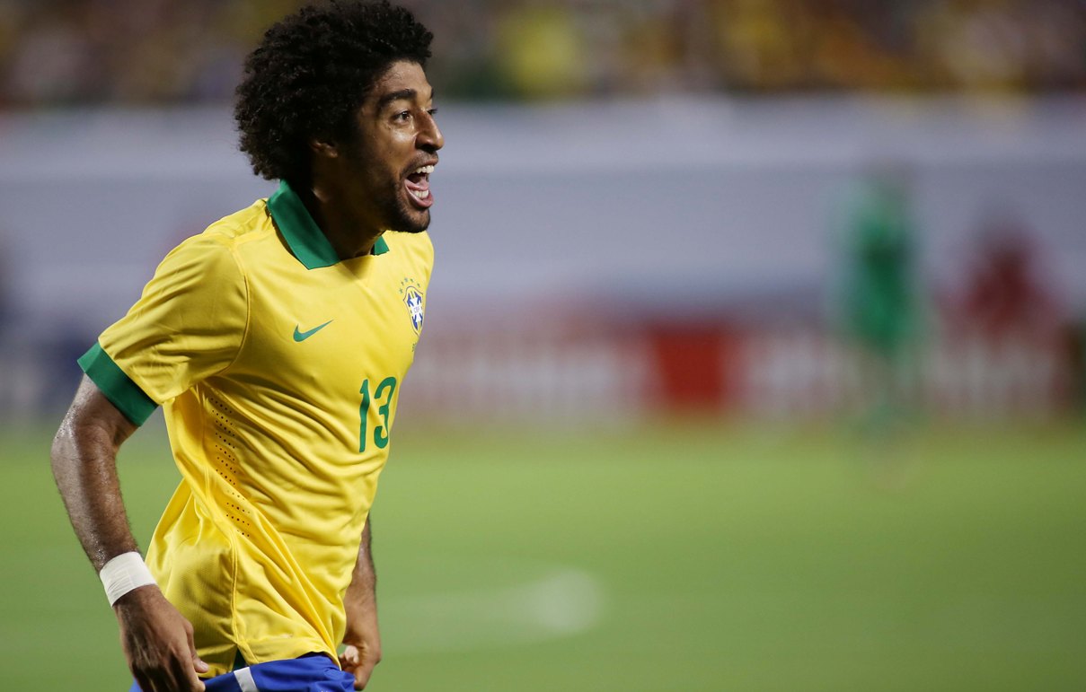 Willian scores as Brazil do the minimum | Sports247