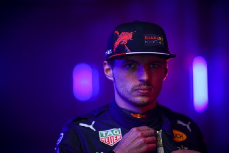 Max signs contract extension | Sports247