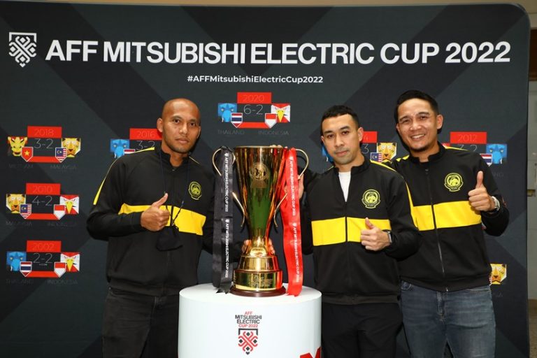 AFF Mitsubishi Electric Cup Trophy Tour and CSR Football Clinic lands ...
