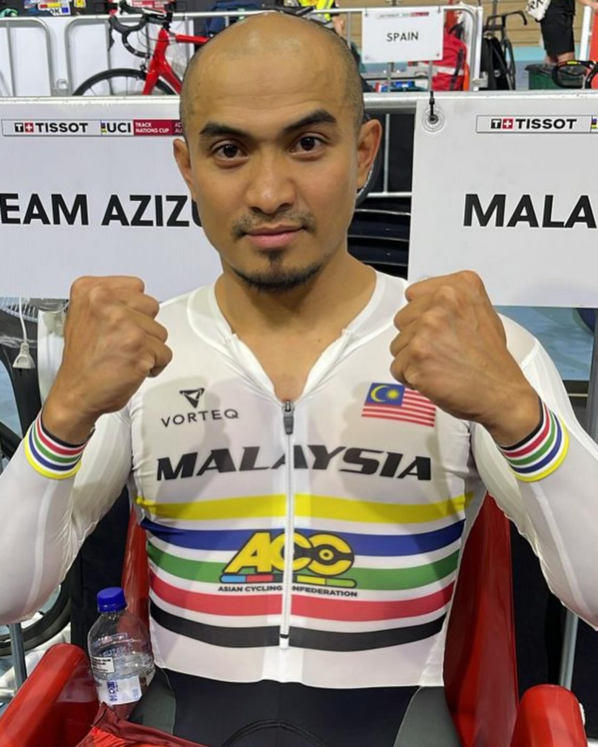 The Pocket Rocket Man rangkul emas pertama | Sports247